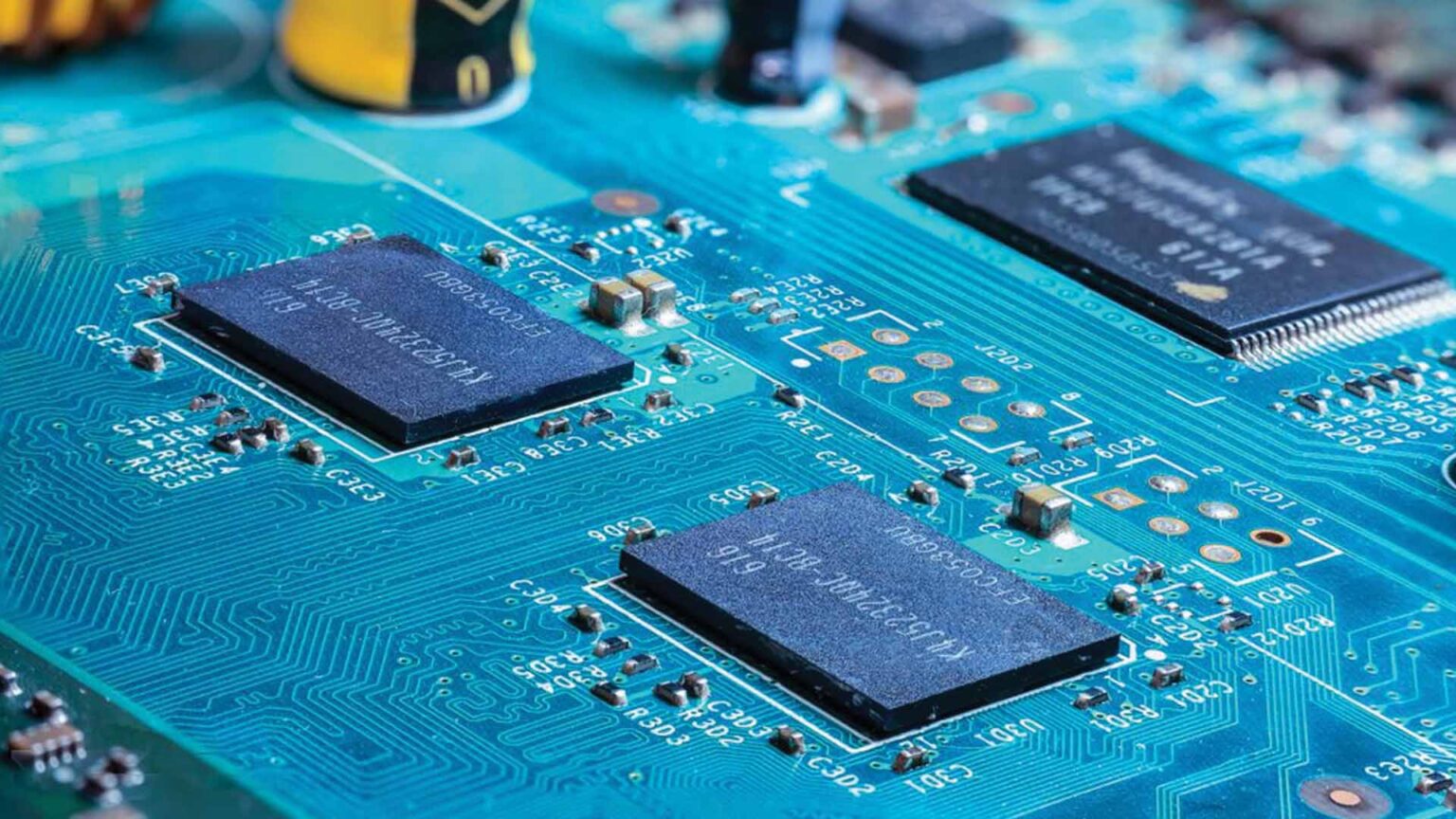 Making a Microchip - Tomorrow's World Today®