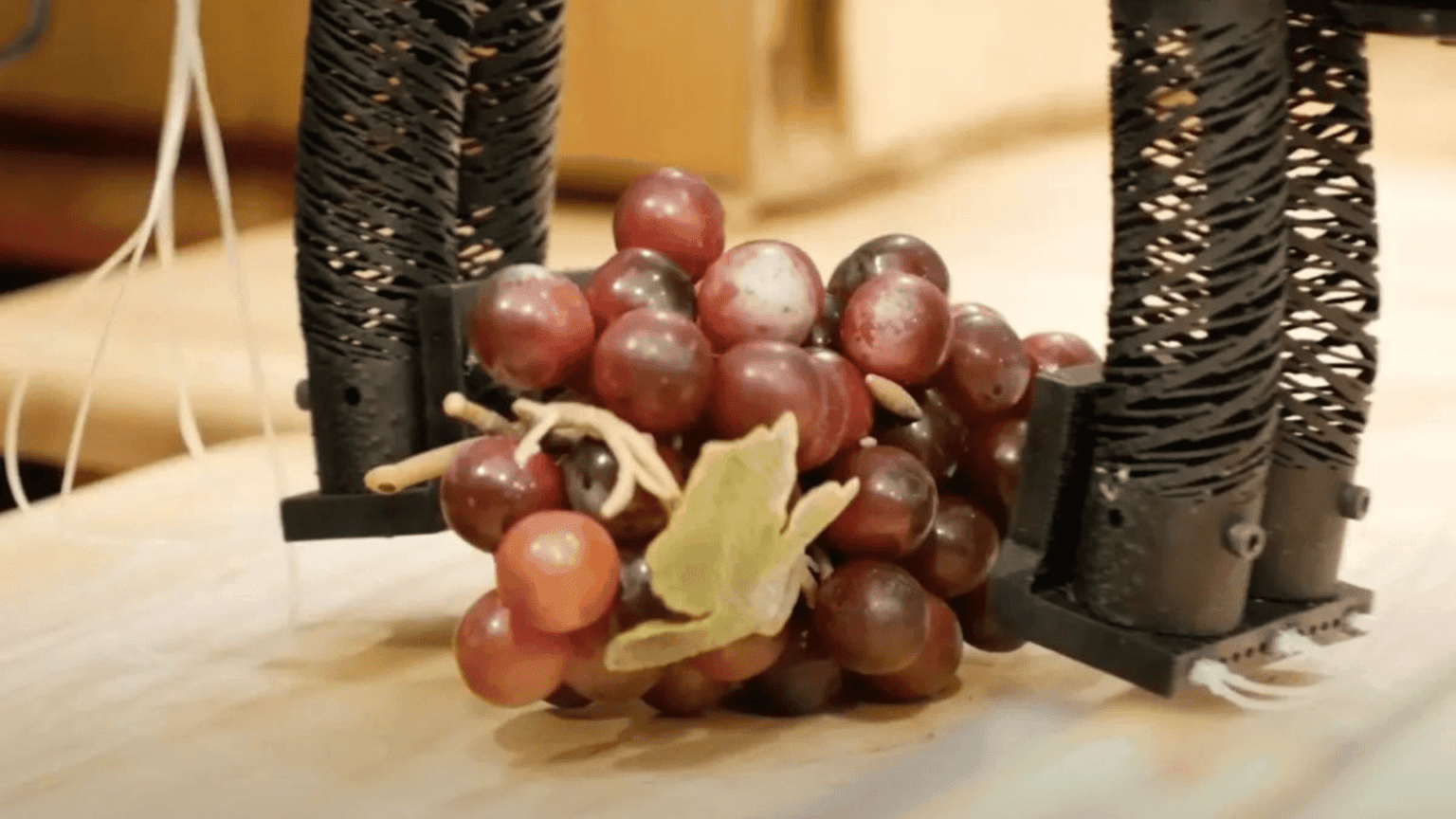 MIT Creates a Soft Robotic System Designed to Pack Groceries - Tomorrow ... MIT Creates a Soft Robotic System Designed to Pack Groceries - Tomorrow ...
