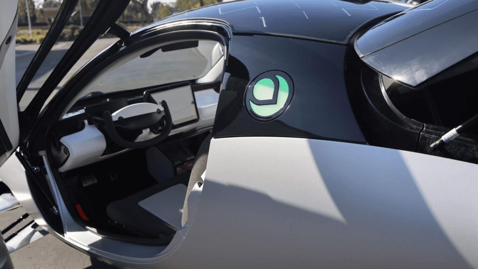 Aptera Unveils Production-Ready Solar EV at CES 2025 - Tomorrow's World ...