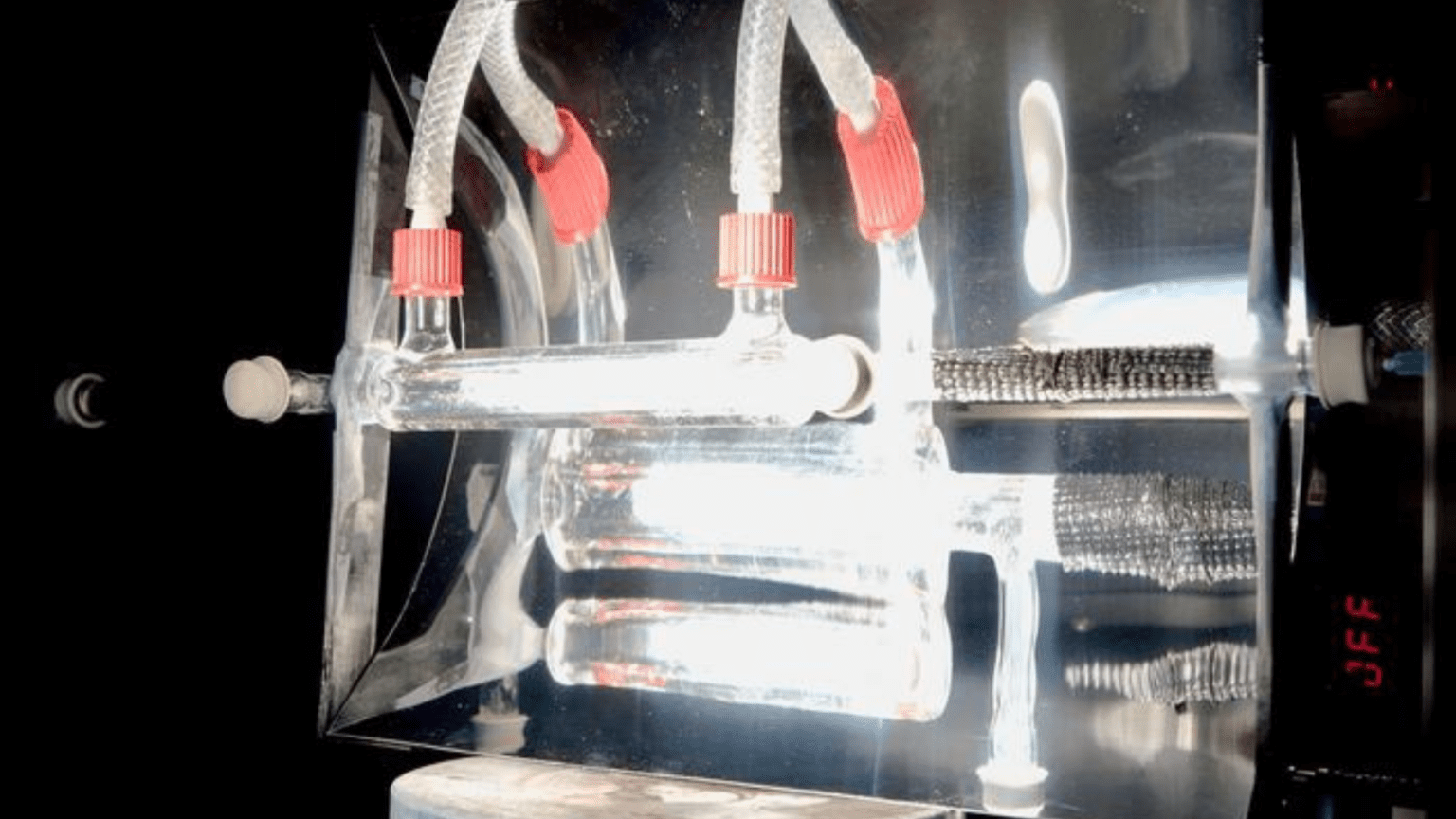 Solar-Powered Reactor Turns Carbon into Renewable Energy - Tomorrow's ...