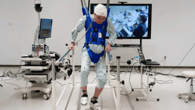 World-First Brain-Spinal Implant Restores Mobility in Paralyzed ...