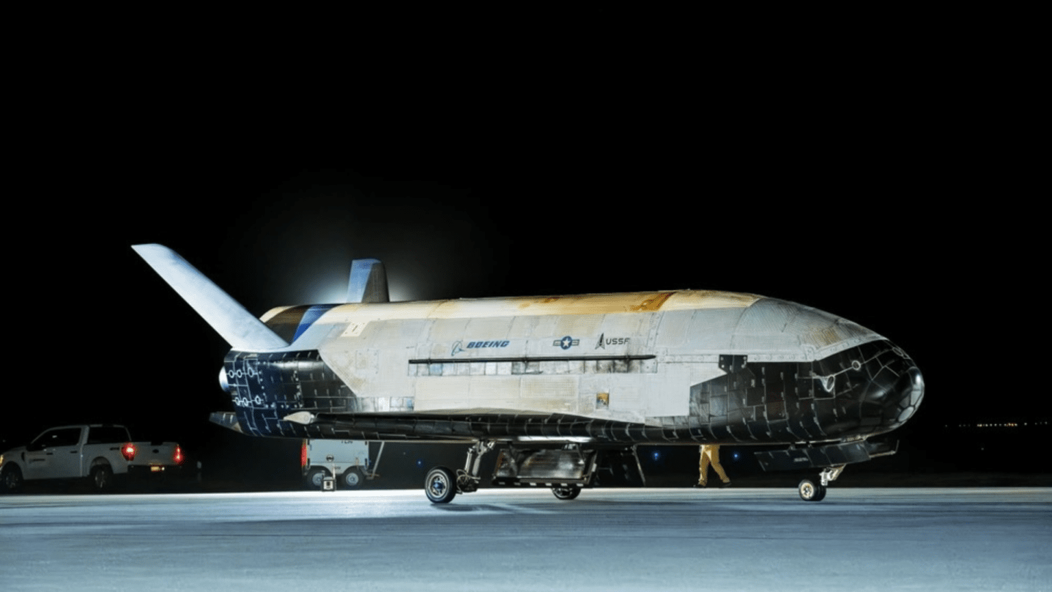 US Space Force Shuttle Returns to Earth After 400+ Day Orbit - Tomorrow ...
