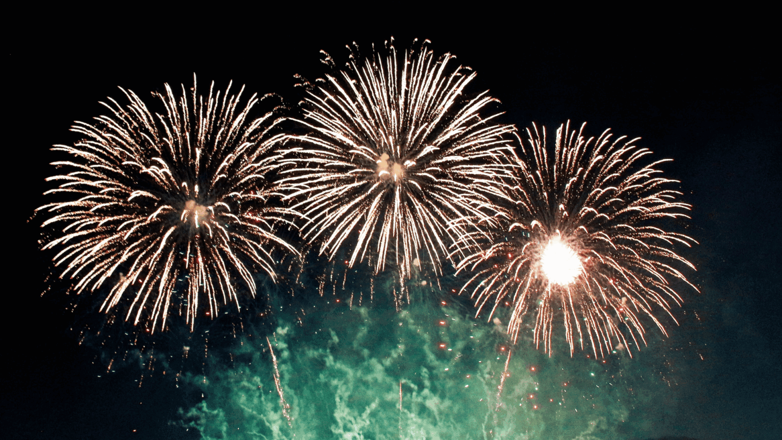 Fireworks: Who Invented the 4th of July Staple and When? - Tomorrow's ...