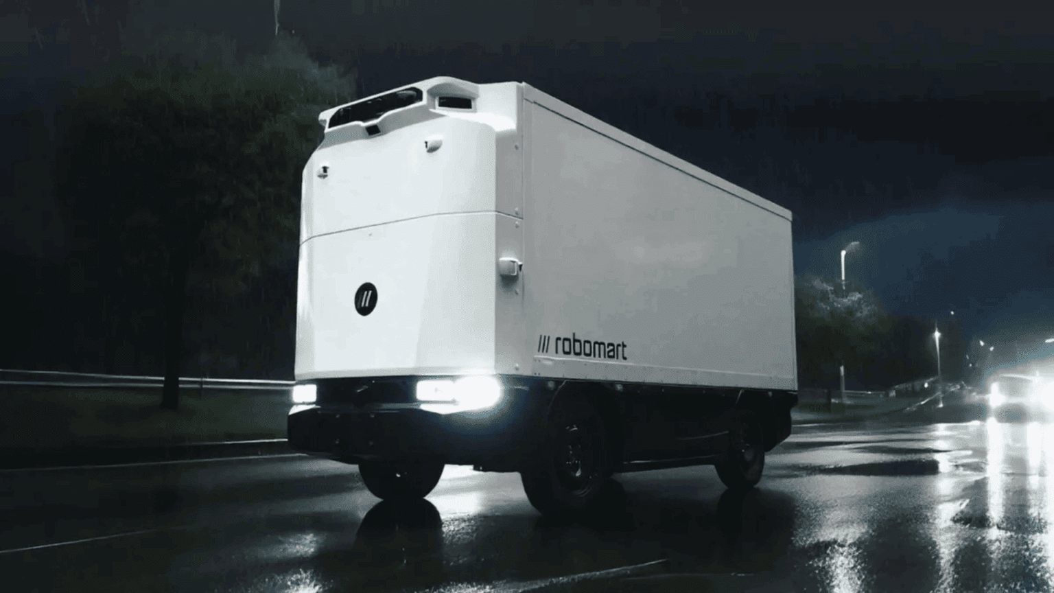 Robomart Unveils a Shuttle-Sized Autonomous Grocery Delivery Vehicle ...